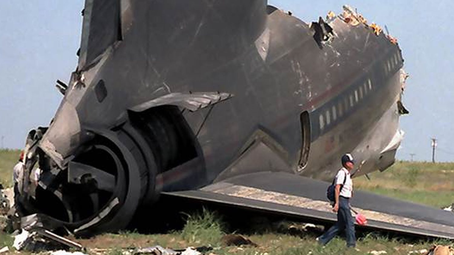 On This Day in 1975: Tragic Crash of Eastern Airlines Flight 66 ...