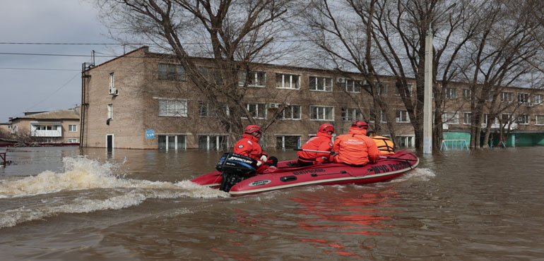 Russian Authorities Announced Mass Evacuation for Flood-Hit City Near ...