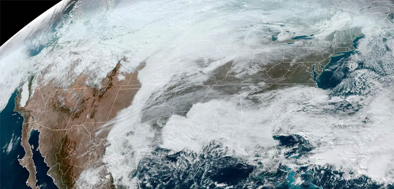 EXPLAINER: Arctic Blast Sweeps US, Causes Bomb Cyclone | WeatherBug