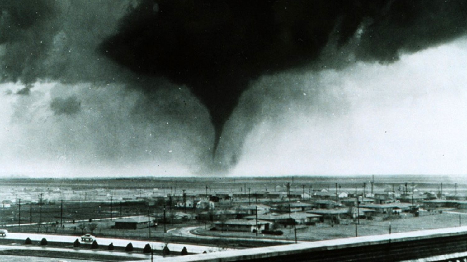 Tornadoes -- Who's Most at Risk? | WeatherBug | WeatherBug